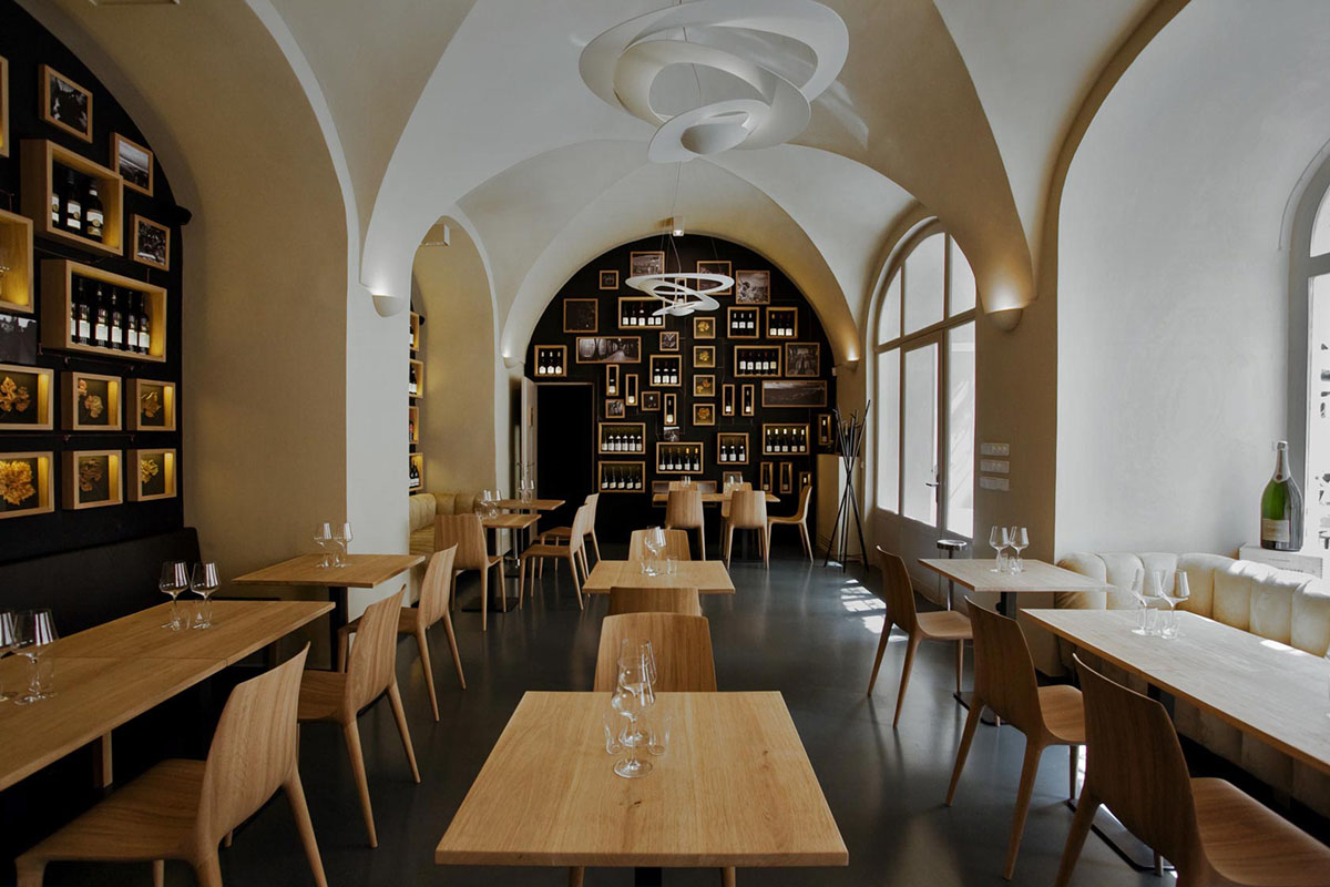 Vinit – prodej vína & bar